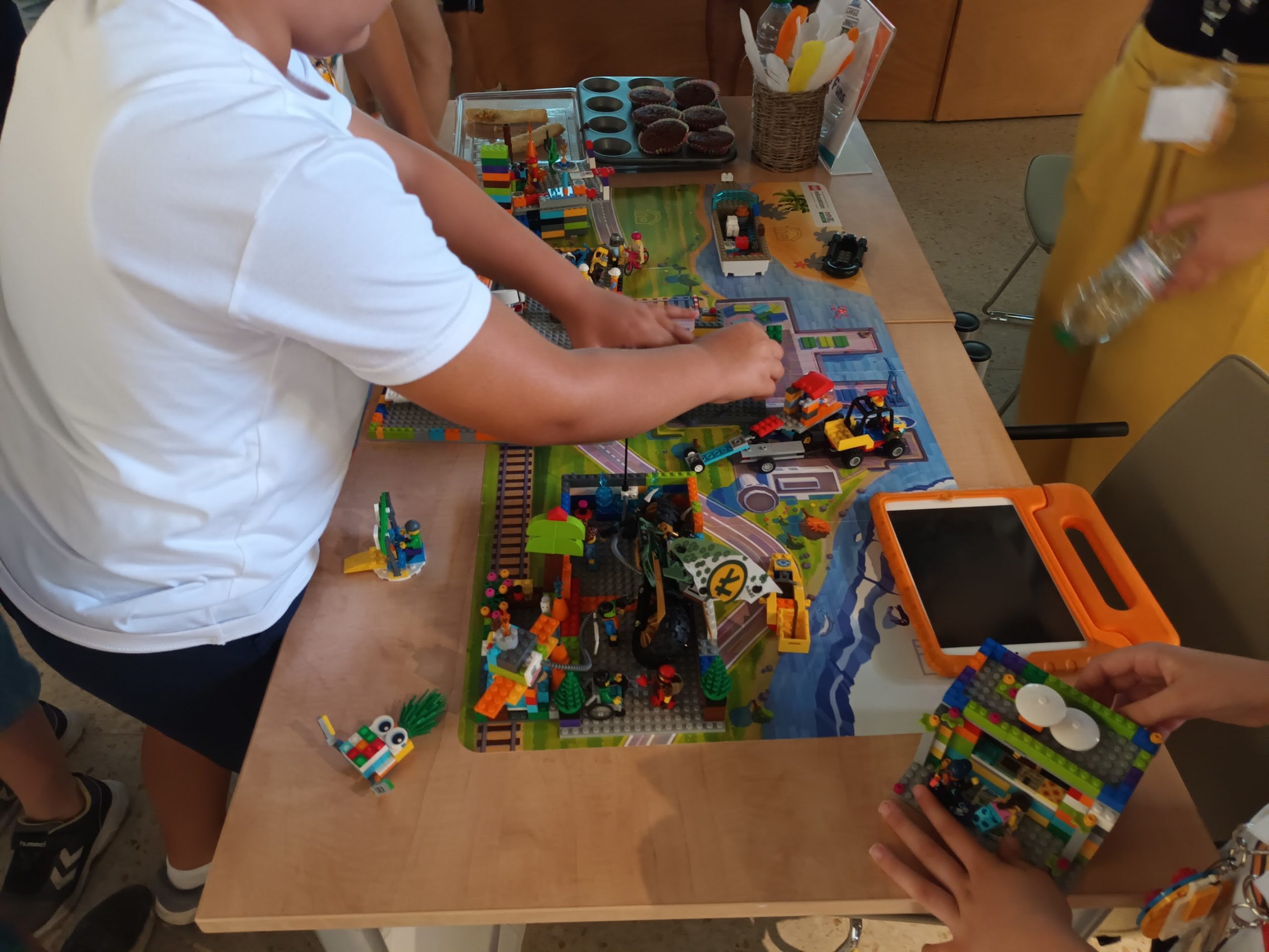 Coding for all: bringing Greek Cypriot and Turkish Cypriot teachers and ...